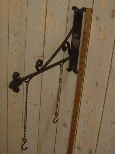 Sign Hanging Bracket – Hand-Forged Pub Style Scroll with Chains